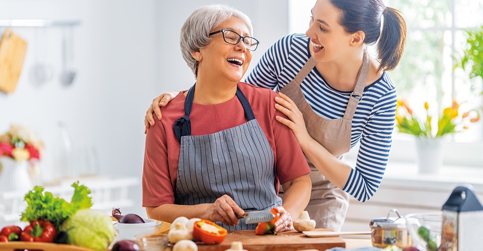 60cm electric freestanding cooker, white - WLE624WC | Westinghouse NZ